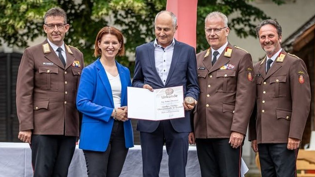 Große Florian-Ehrenmedaillie in Bronze für unseren Kameraden Hiesmayr ...